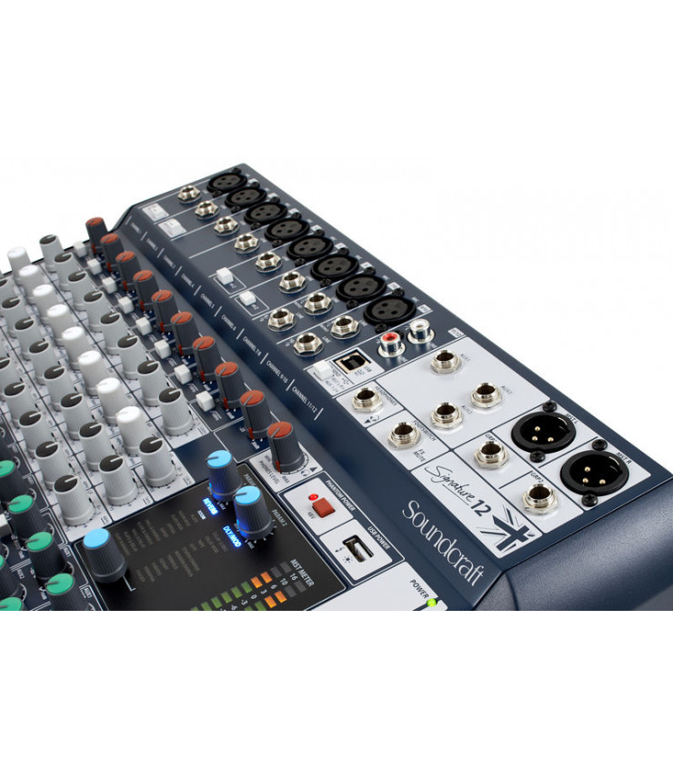 SIGNATURE 12 SOUNDCRAFT 12 CHANNEL MIXER